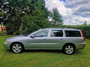 Pelēks Volvo V70 2007 Kauņa, ar dzinēja tilpumu 2.40 L un nobraukumu 320 tūkst. km par 2650 €, foto 11 vietnē AUTOMOTO.COM.LV