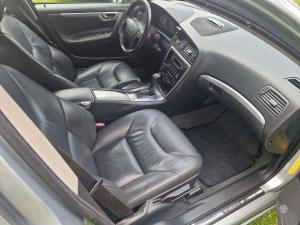 Pelēks Volvo V70 2007 Kauņa, ar dzinēja tilpumu 2.40 L un nobraukumu 320 tūkst. km par 2650 €, foto 16 vietnē AUTOMOTO.COM.LV
