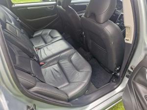 Pelēks Volvo V70 2007 Kauņa, ar dzinēja tilpumu 2.40 L un nobraukumu 320 tūkst. km par 2650 €, foto 17 vietnē AUTOMOTO.COM.LV
