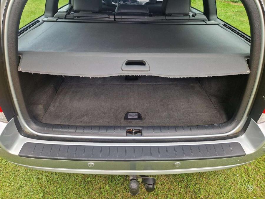 Pelēks Volvo V70 2007 Kauņa, ar dzinēja tilpumu 2.40 L un nobraukumu 320 tūkst. km par 2650 €, foto 18 vietnē AUTOMOTO.COM.LV