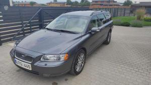 Pelēks Volvo V70 2007 Kretinga, ar dzinēja tilpumu 2.40 L un nobraukumu 359 tūkst. km par 1900 €, foto  vietnē AUTOMOTO.COM.LV