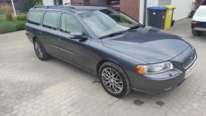 Pelēks Volvo V70 2007 Kretinga, ar dzinēja tilpumu 2.40 L un nobraukumu 359 tūkst. km par 1900 €, foto 3 vietnē AUTOMOTO.COM.LV
