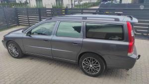 Pelēks Volvo V70 2007 Kretinga, ar dzinēja tilpumu 2.40 L un nobraukumu 359 tūkst. km par 1900 €, foto 4 vietnē AUTOMOTO.COM.LV