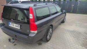 Pelēks Volvo V70 2007 Kretinga, ar dzinēja tilpumu 2.40 L un nobraukumu 359 tūkst. km par 1900 €, foto 5 vietnē AUTOMOTO.COM.LV