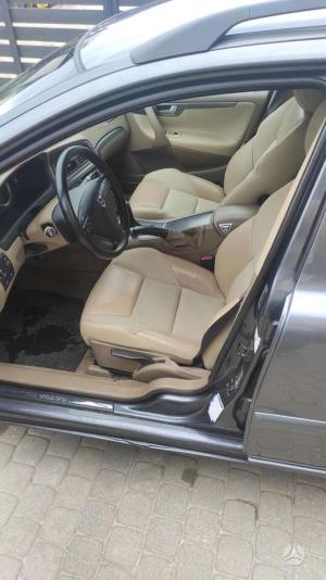 Pelēks Volvo V70 2007 Kretinga, ar dzinēja tilpumu 2.40 L un nobraukumu 359 tūkst. km par 1900 €, foto 6 vietnē AUTOMOTO.COM.LV