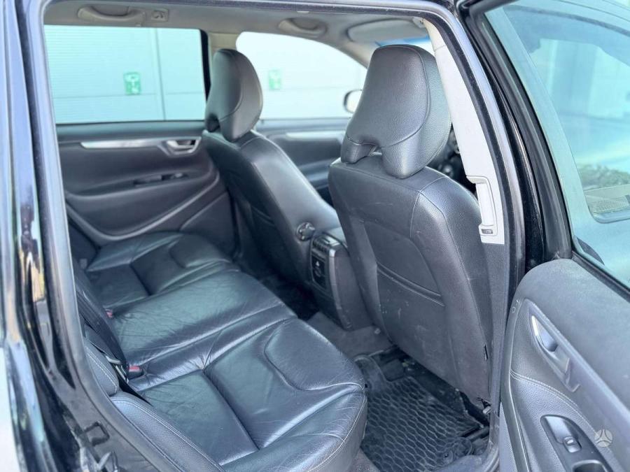 Pelēks Volvo V70 2007 Viļņa, ar dzinēja tilpumu 2.40 L un nobraukumu 365 tūkst. km par 1400 €, foto 11 vietnē AUTOMOTO.COM.LV