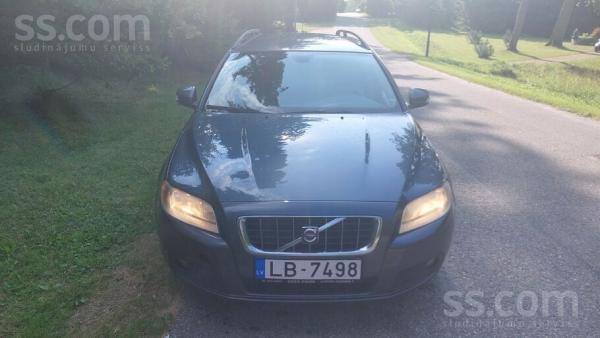 Grey Volvo V70 2007 in Aluksne, with an engine capacity of 2.40 L and mileage of 0 thousand km for 2400 €, photo 1 on AUTOMOTO.COM.LV
