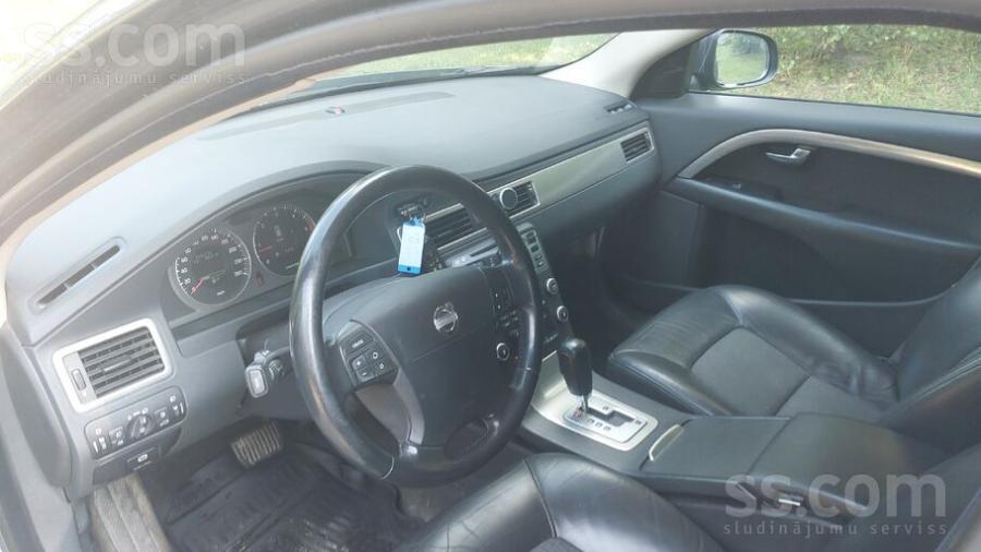 Grey Volvo V70 2007 in Aluksne, with an engine capacity of 2.40 L and mileage of 0 thousand km for 2400 €, photo 17 on AUTOMOTO.COM.LV