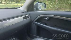 Grey Volvo V70 2007 in Aluksne, with an engine capacity of 2.40 L and mileage of 0 thousand km for 2400 €, photo 21 on AUTOMOTO.COM.LV