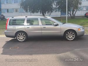 Серый Вольво В70 2007 в Таллин, объемом двигателя 2.40 л и пробегом 238 тыс. км за 2499 €, фото 6 на AUTOMOTO.COM.LV
