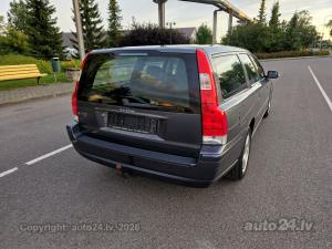 Grey Volvo V70 2007 in Paide, with an engine capacity of 2.40 L and mileage of 427 thousand km for 3499 €, photo 5 on AUTOMOTO.COM.LV