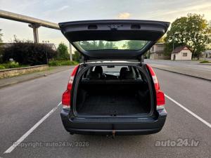 Grey Volvo V70 2007 in Paide, with an engine capacity of 2.40 L and mileage of 427 thousand km for 3499 €, photo 8 on AUTOMOTO.COM.LV