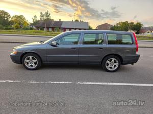 Grey Volvo V70 2007 in Paide, with an engine capacity of 2.40 L and mileage of 427 thousand km for 3499 €, photo 9 on AUTOMOTO.COM.LV