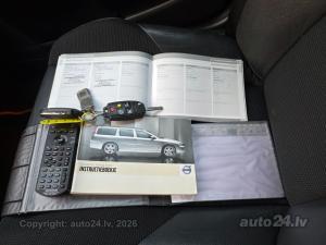Grey Volvo V70 2007 in Paide, with an engine capacity of 2.40 L and mileage of 427 thousand km for 3499 €, photo 17 on AUTOMOTO.COM.LV