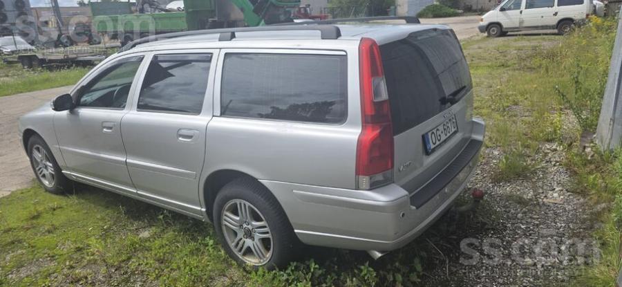 Pelēks Volvo V70 2007 Aizkraukle, ar dzinēja tilpumu 2.40 L un nobraukumu 460 tūkst. km par 1600 €, foto 5 vietnē AUTOMOTO.COM.LV