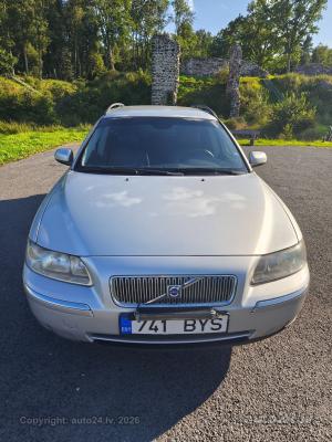 Grey Volvo V70 2007 in Viljandi, with an engine capacity of 2.40 L and mileage of 323 thousand km for 3000 €, photo  on AUTOMOTO.COM.LV