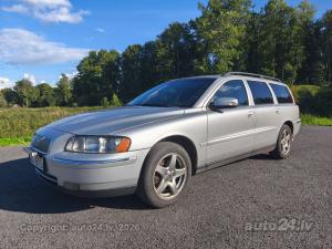Grey Volvo V70 2007 in Viljandi, with an engine capacity of 2.40 L and mileage of 323 thousand km for 3000 €, photo 4 on AUTOMOTO.COM.LV