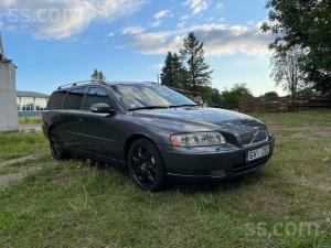 Grey Volvo V70 2007 in Riga, with an engine capacity of 2.40 L and mileage of 388 thousand km for 3400 €, photo 3 on AUTOMOTO.COM.LV