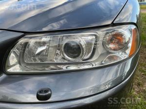 Grey Volvo V70 2007 in Riga, with an engine capacity of 2.40 L and mileage of 388 thousand km for 3400 €, photo 6 on AUTOMOTO.COM.LV