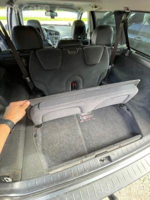 Grey Volvo V70 2007 in Riga, with an engine capacity of 2.40 L and mileage of 388 thousand km for 3400 €, photo 17 on AUTOMOTO.COM.LV
