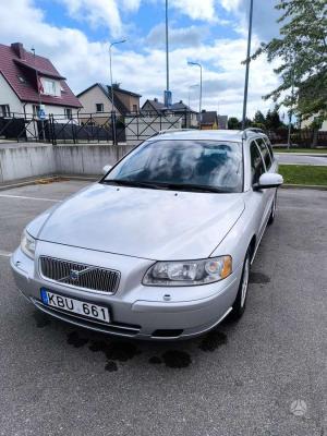 Pelēks Volvo V70 2007 Telšiai, ar dzinēja tilpumu 2.40 L un nobraukumu 240 tūkst. km par 1700 €, foto  vietnē AUTOMOTO.COM.LV