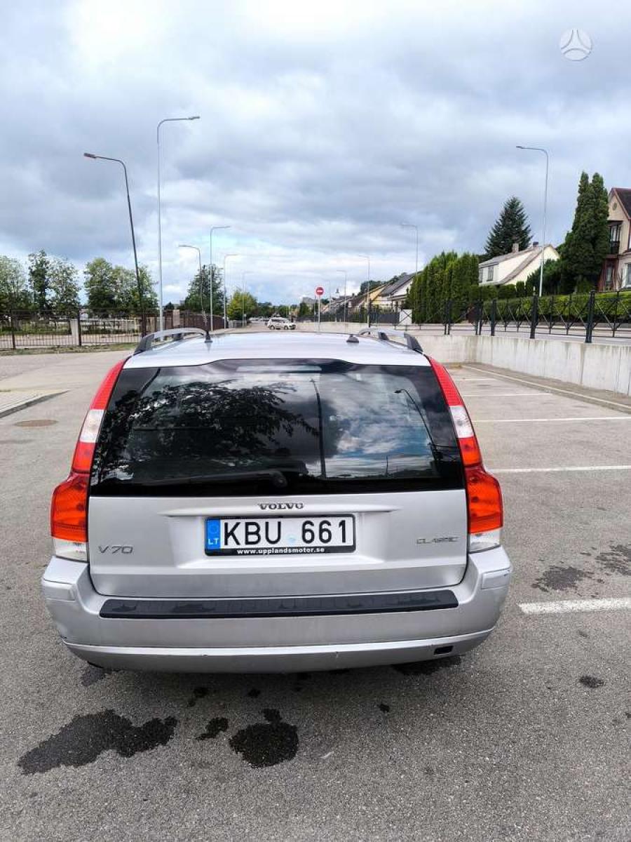 Pelēks Volvo V70 2007 Telšiai, ar dzinēja tilpumu 2.40 L un nobraukumu 240 tūkst. km par 1700 €, foto 8 vietnē AUTOMOTO.COM.LV