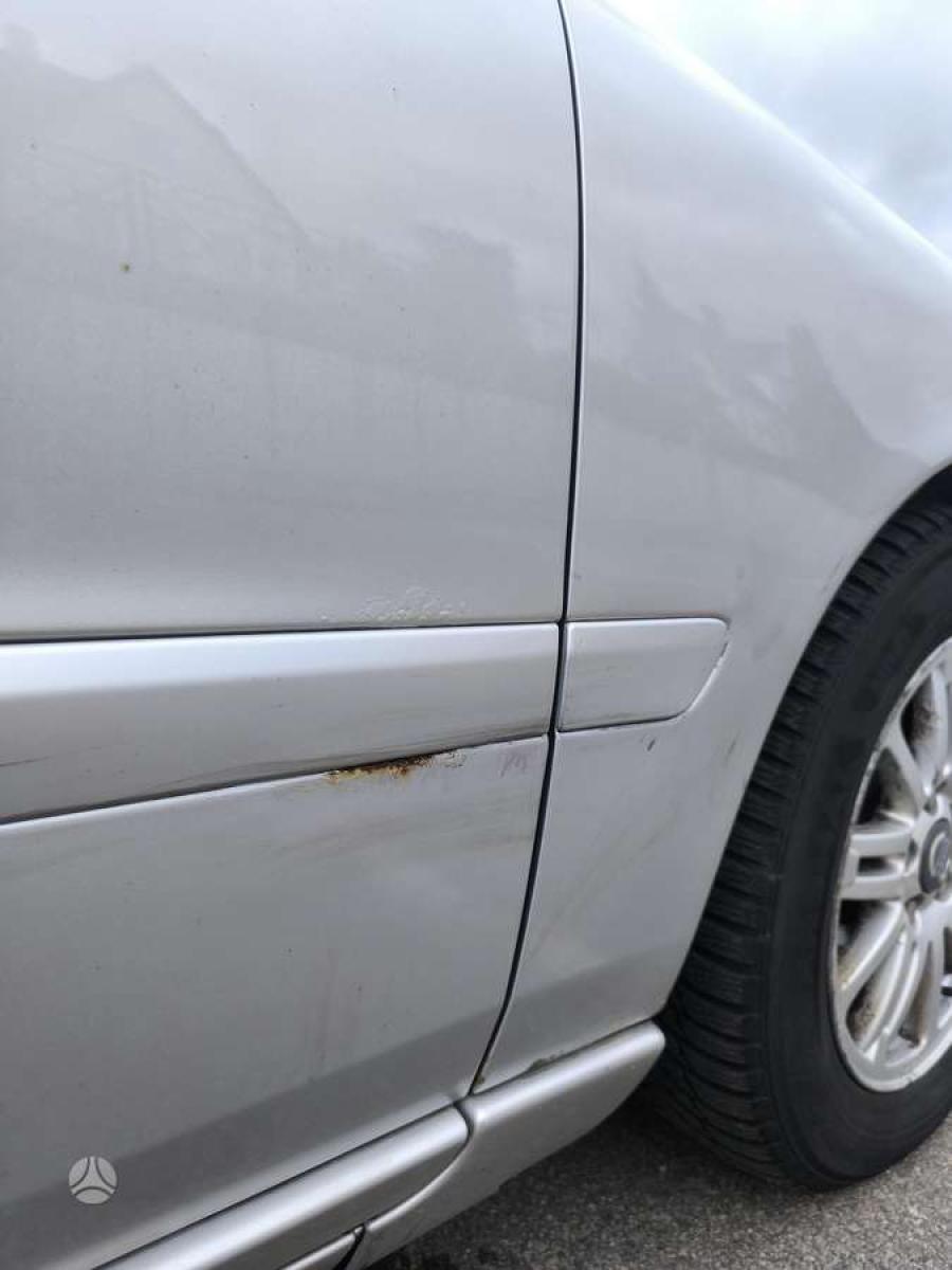 Pelēks Volvo V70 2007 Telšiai, ar dzinēja tilpumu 2.40 L un nobraukumu 240 tūkst. km par 1700 €, foto 17 vietnē AUTOMOTO.COM.LV