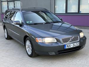 Pelēks Volvo V70 2007 Rīga, ar dzinēja tilpumu 2.40 L un nobraukumu 308 tūkst. km par 3200 €, foto  vietnē AUTOMOTO.COM.LV
