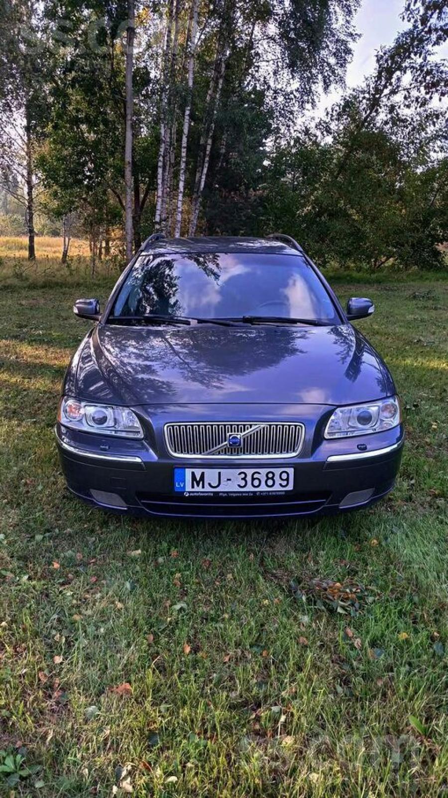 Grey Volvo V70 2007 in Riga, with an engine capacity of 2.40 L and mileage of 390 thousand km for 2000 €, photo 7 on AUTOMOTO.COM.LV