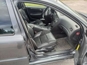 Pelēks Volvo V70 2007 Limbaži, ar dzinēja tilpumu 2.50 L un nobraukumu 322 tūkst. km par 1950 €, foto 7 vietnē AUTOMOTO.COM.LV