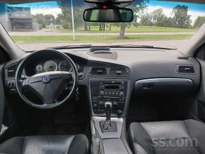 Pelēks Volvo V70 2007 Limbaži, ar dzinēja tilpumu 2.50 L un nobraukumu 322 tūkst. km par 1950 €, foto 12 vietnē AUTOMOTO.COM.LV