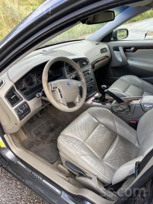 Pelēks Volvo V70 2007 Daugavpils, ar dzinēja tilpumu 2.40 L un nobraukumu 333 tūkst. km par 2200 €, foto 12 vietnē AUTOMOTO.COM.LV