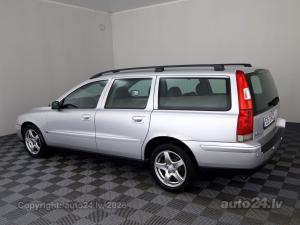 Pelēks Volvo V70 2007 Tallina, ar dzinēja tilpumu 2.40 L un nobraukumu 229 tūkst. km par 2199 €, foto 5 vietnē AUTOMOTO.COM.LV