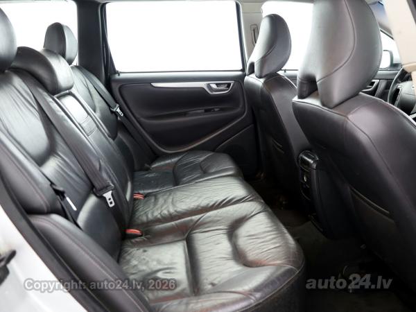Pelēks Volvo V70 2007 Tallina, ar dzinēja tilpumu 2.40 L un nobraukumu 229 tūkst. km par 2199 €, foto 8 vietnē AUTOMOTO.COM.LV