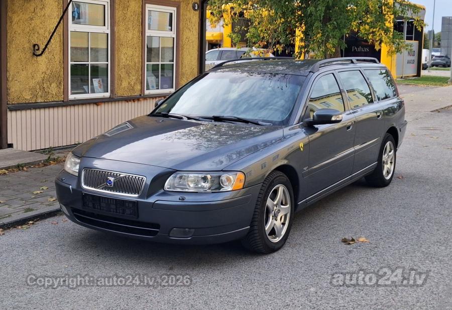 Pelēks Volvo V70 2007 Paide, ar dzinēja tilpumu 2.40 L un nobraukumu 438 tūkst. km par 3450 €, foto 1 vietnē AUTOMOTO.COM.LV