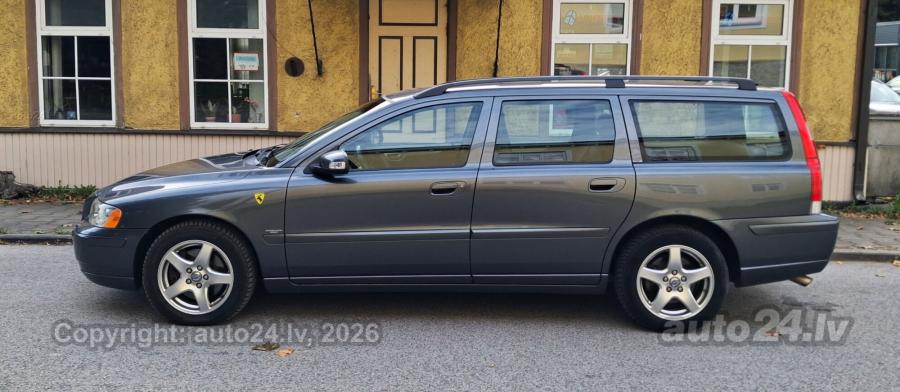 Pelēks Volvo V70 2007 Paide, ar dzinēja tilpumu 2.40 L un nobraukumu 438 tūkst. km par 3450 €, foto 4 vietnē AUTOMOTO.COM.LV
