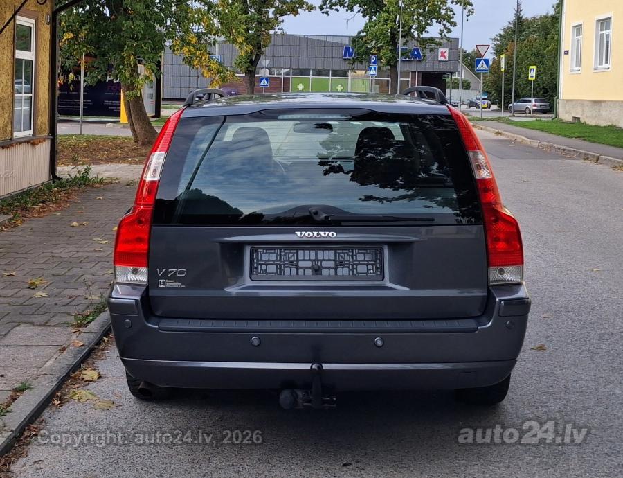Pelēks Volvo V70 2007 Paide, ar dzinēja tilpumu 2.40 L un nobraukumu 438 tūkst. km par 3450 €, foto 7 vietnē AUTOMOTO.COM.LV