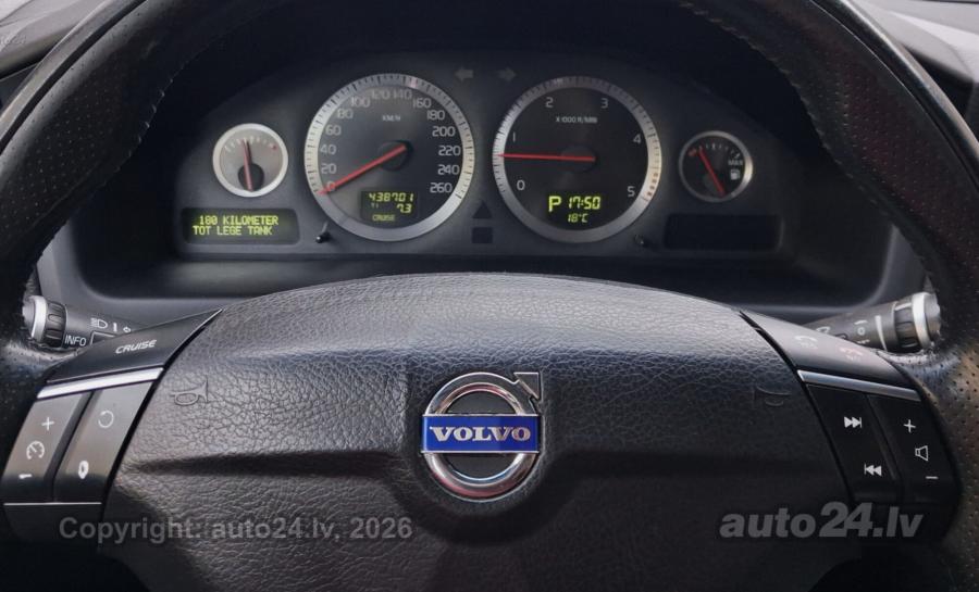 Pelēks Volvo V70 2007 Paide, ar dzinēja tilpumu 2.40 L un nobraukumu 438 tūkst. km par 3450 €, foto 15 vietnē AUTOMOTO.COM.LV