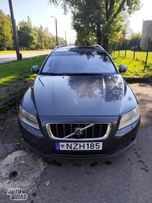 Grey Volvo V70 2007 in Kaunas, with an engine capacity of 2.40 L and mileage of 406 thousand km for 2000 €, photo 3 on AUTOMOTO.COM.LV