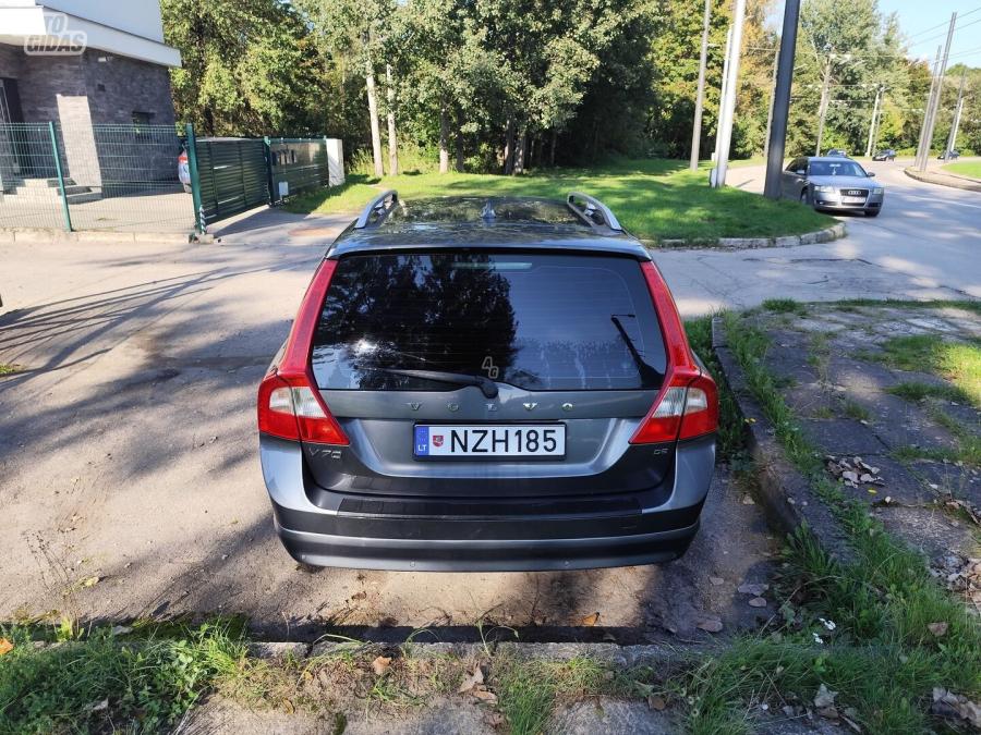 Grey Volvo V70 2007 in Kaunas, with an engine capacity of 2.40 L and mileage of 406 thousand km for 2000 €, photo 7 on AUTOMOTO.COM.LV