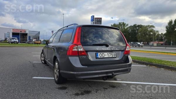 Pelēks Volvo V70 2007 Rīga, ar dzinēja tilpumu 2.40 L un nobraukumu 360 tūkst. km par 3500 €, foto 4 vietnē AUTOMOTO.COM.LV