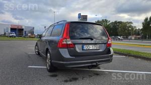 Серый Вольво В70 2007 в Рига, объемом двигателя 2.40 л и пробегом 360 тыс. км за 3500 €, фото 4 на AUTOMOTO.COM.LV