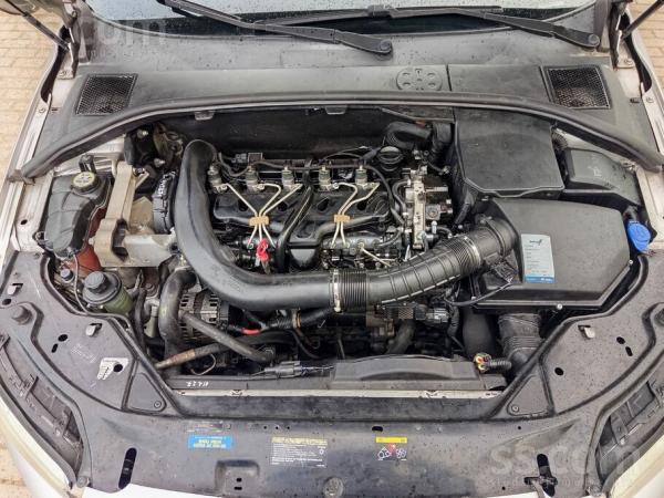 Grey Volvo V70 2007 in Tukums, with an engine capacity of 2.40 L and mileage of 420 thousand km for 2550 €, photo 6 on AUTOMOTO.COM.LV