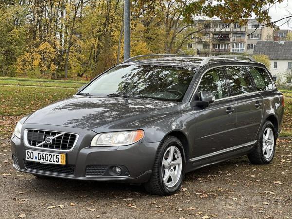 Grey Volvo V70 2007 in Jekabpils, with an engine capacity of 2.40 L and mileage of 323 thousand km for 5700 €, photo 4 on AUTOMOTO.COM.LV