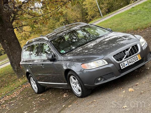 Grey Volvo V70 2007 in Jekabpils, with an engine capacity of 2.40 L and mileage of 323 thousand km for 5700 €, photo 6 on AUTOMOTO.COM.LV