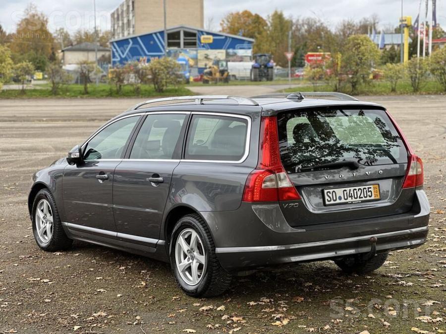Grey Volvo V70 2007 in Jekabpils, with an engine capacity of 2.40 L and mileage of 323 thousand km for 5700 €, photo 10 on AUTOMOTO.COM.LV