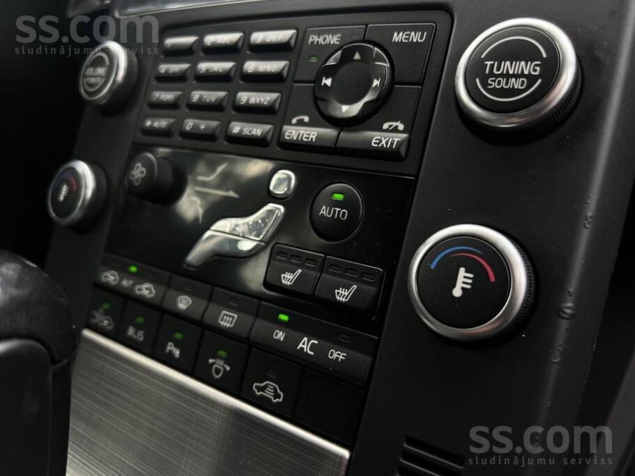 Grey Volvo V70 2007 in Jekabpils, with an engine capacity of 2.40 L and mileage of 323 thousand km for 5700 €, photo 19 on AUTOMOTO.COM.LV
