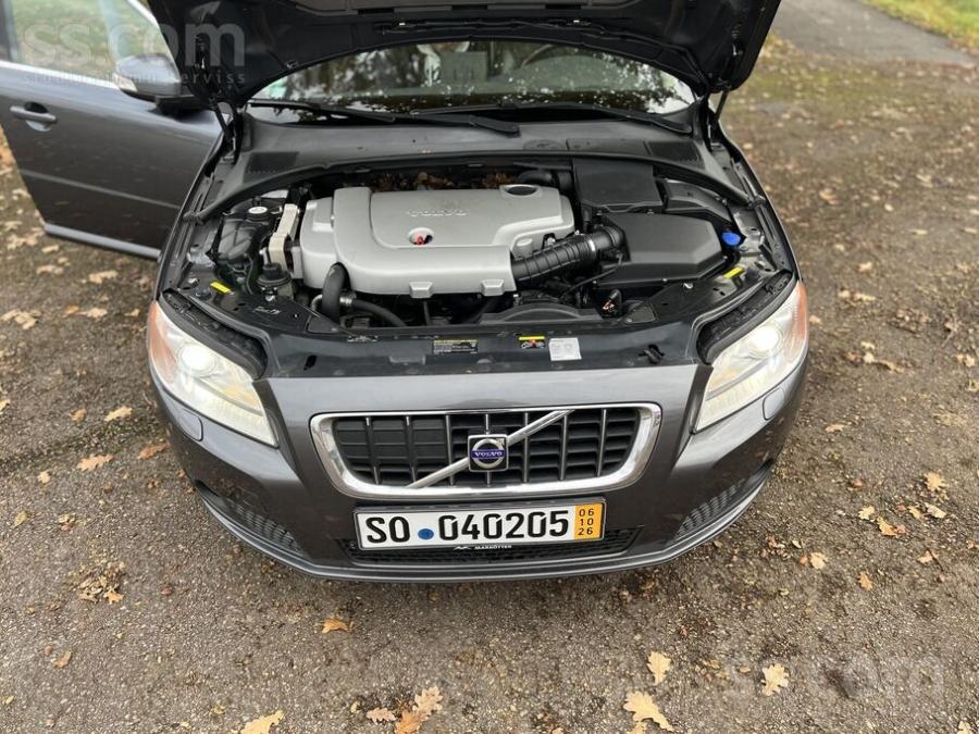 Grey Volvo V70 2007 in Jekabpils, with an engine capacity of 2.40 L and mileage of 323 thousand km for 5700 €, photo 21 on AUTOMOTO.COM.LV