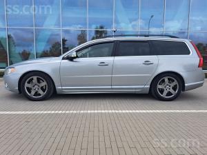 Grey Volvo V70 2008 in Rezekne, with an engine capacity of 2.40 L and mileage of 299 thousand km for 500 €, photo 6 on AUTOMOTO.COM.LV