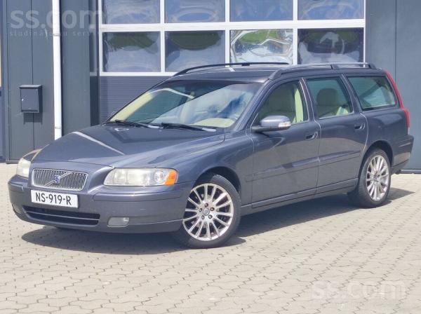 Grey Volvo V70 2008 in Riga, with an engine capacity of 2.40 L and mileage of 0 thousand km for 2350 €, photo 2 on AUTOMOTO.COM.LV